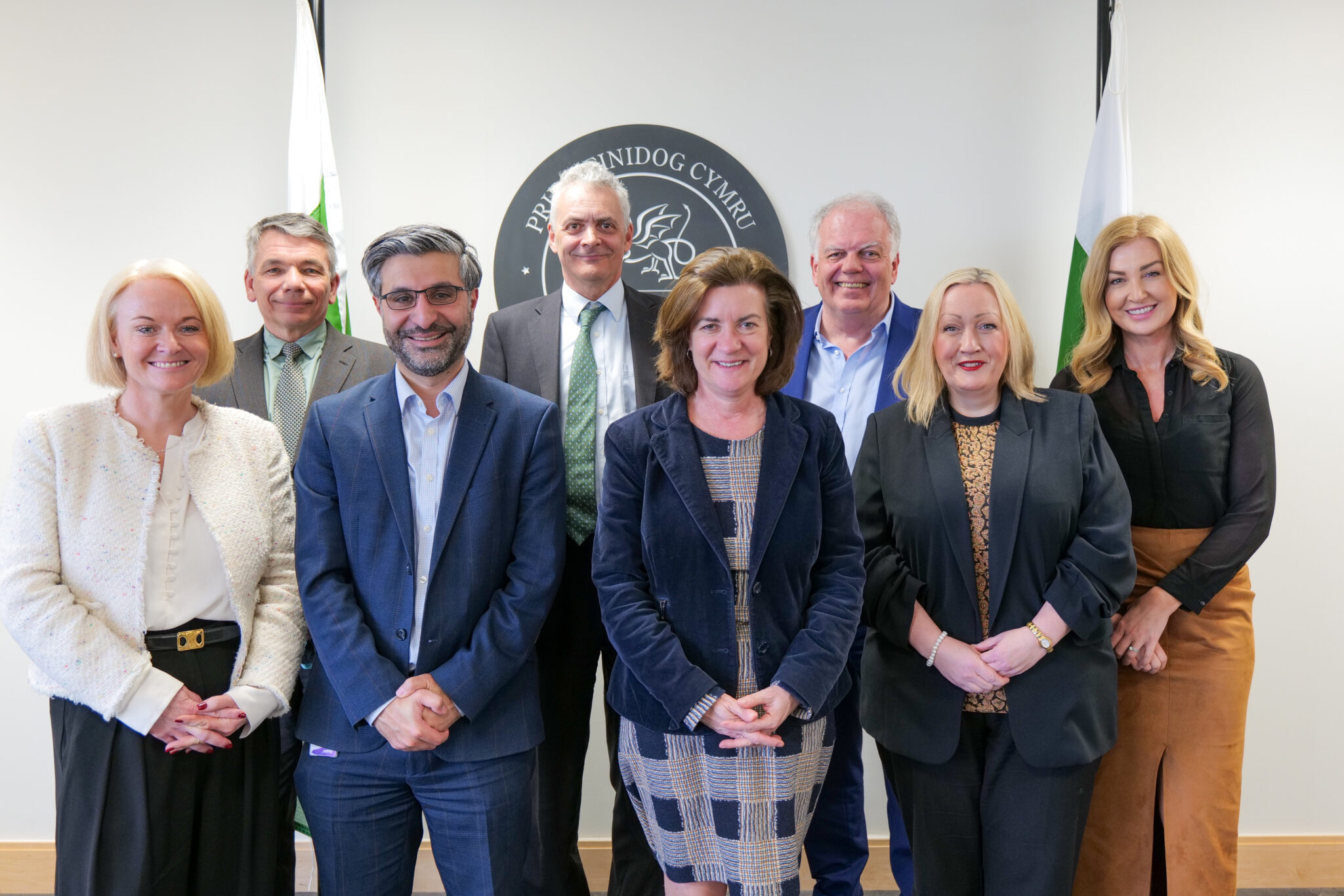 New semiconductor design centre strengthens Wales’ and UK’s leadership ...